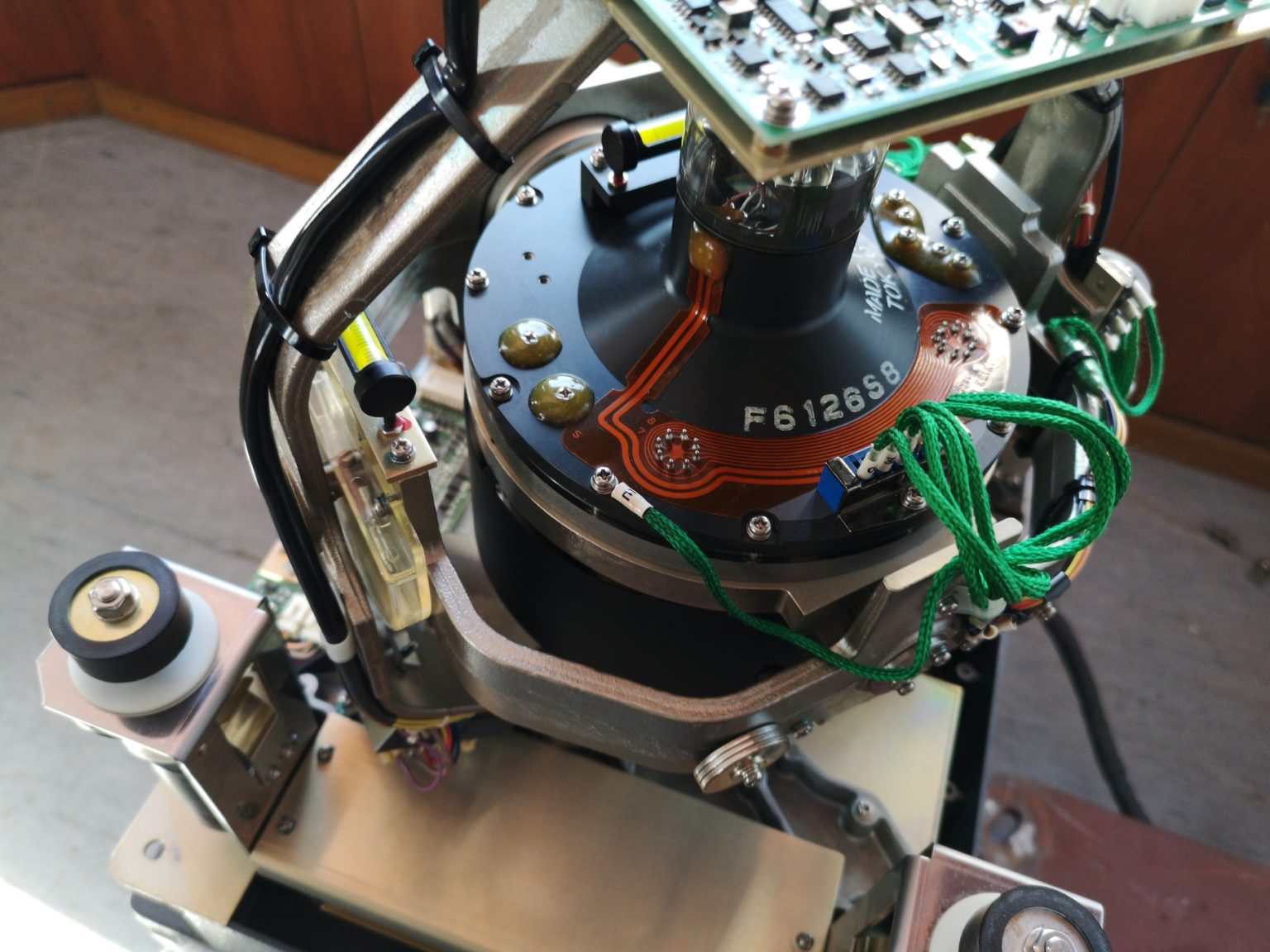 TG-8000 – OZ EL Marine Gyrocompass Technical Service‎